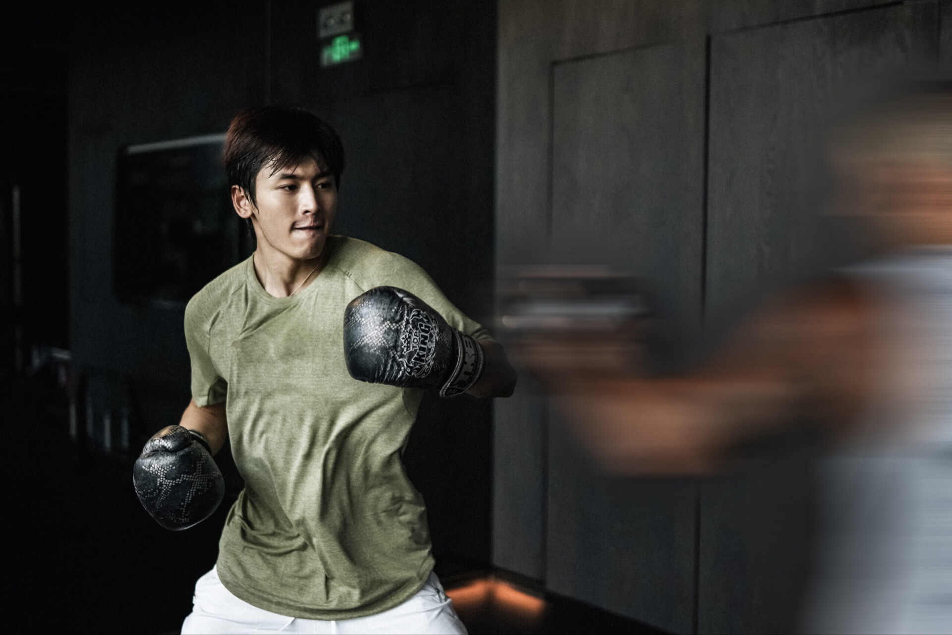 拳击 Boxing - 张哲瀚官方网站 | Zhang Zhehan Official Website