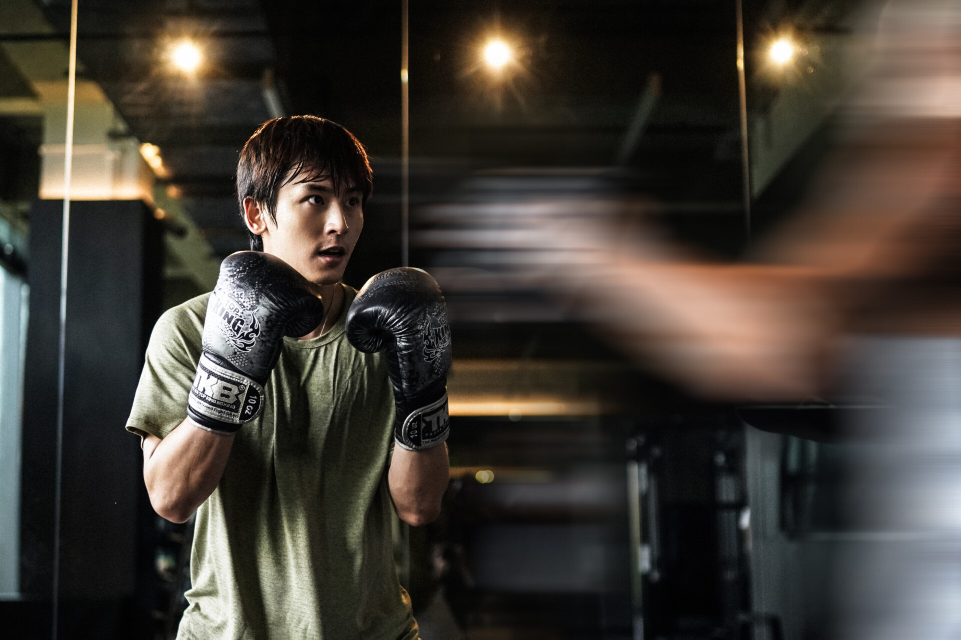 拳击 Boxing - 张哲瀚官方网站 | Zhang Zhehan Official Website